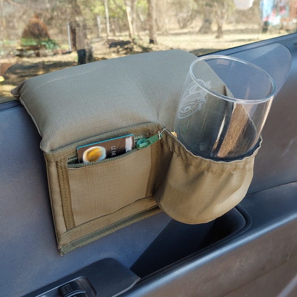 Armrests with Cup Holders - Stafross