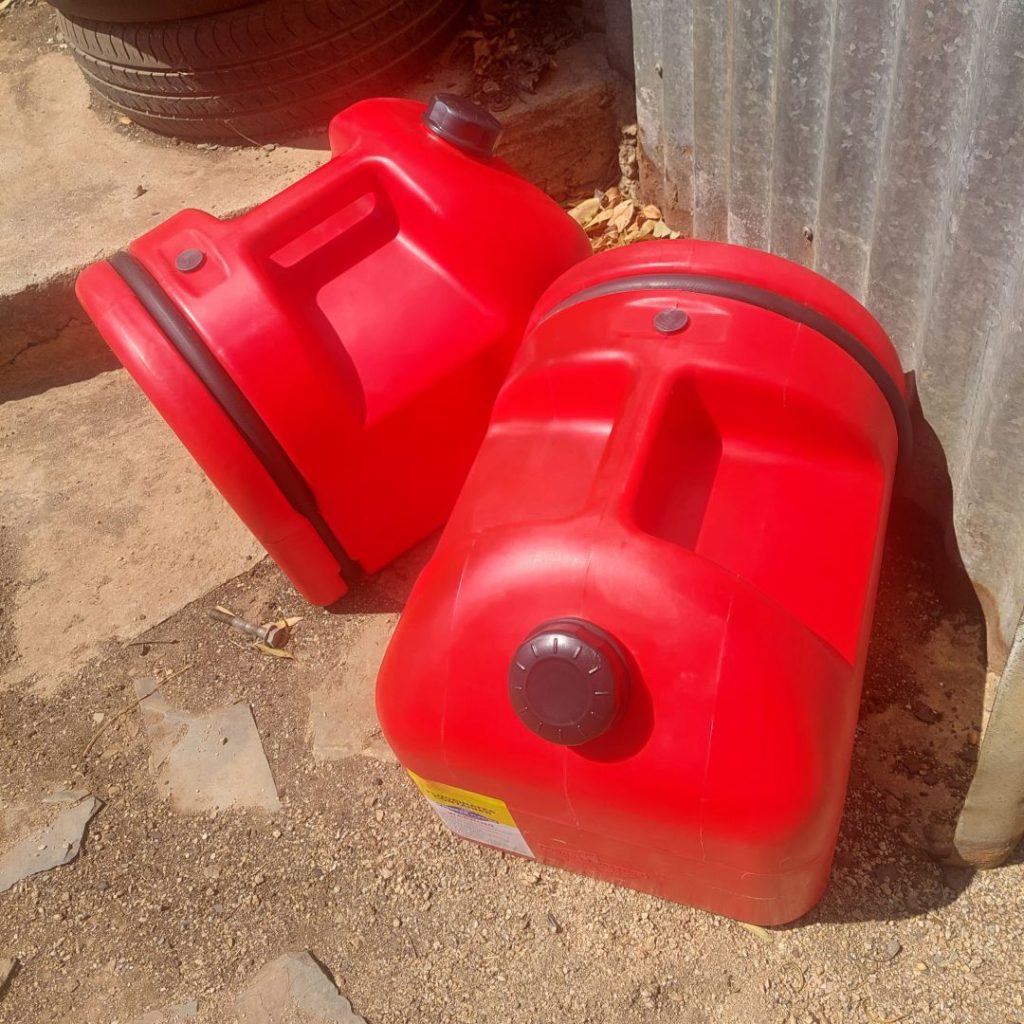 25L Fuel Tanks - Stafross