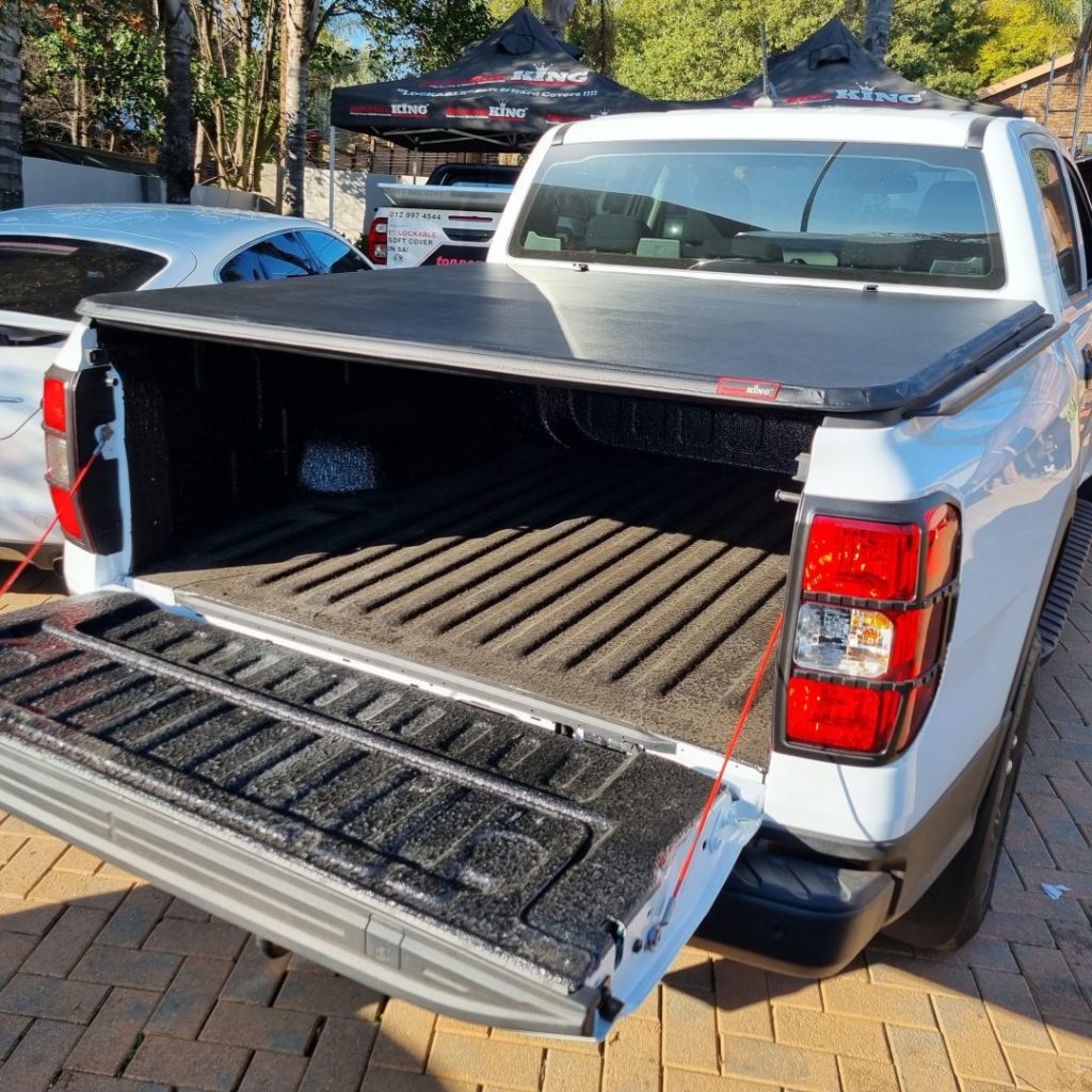Isuzu Tri-fold Soft Tonneau Cover - Stafross