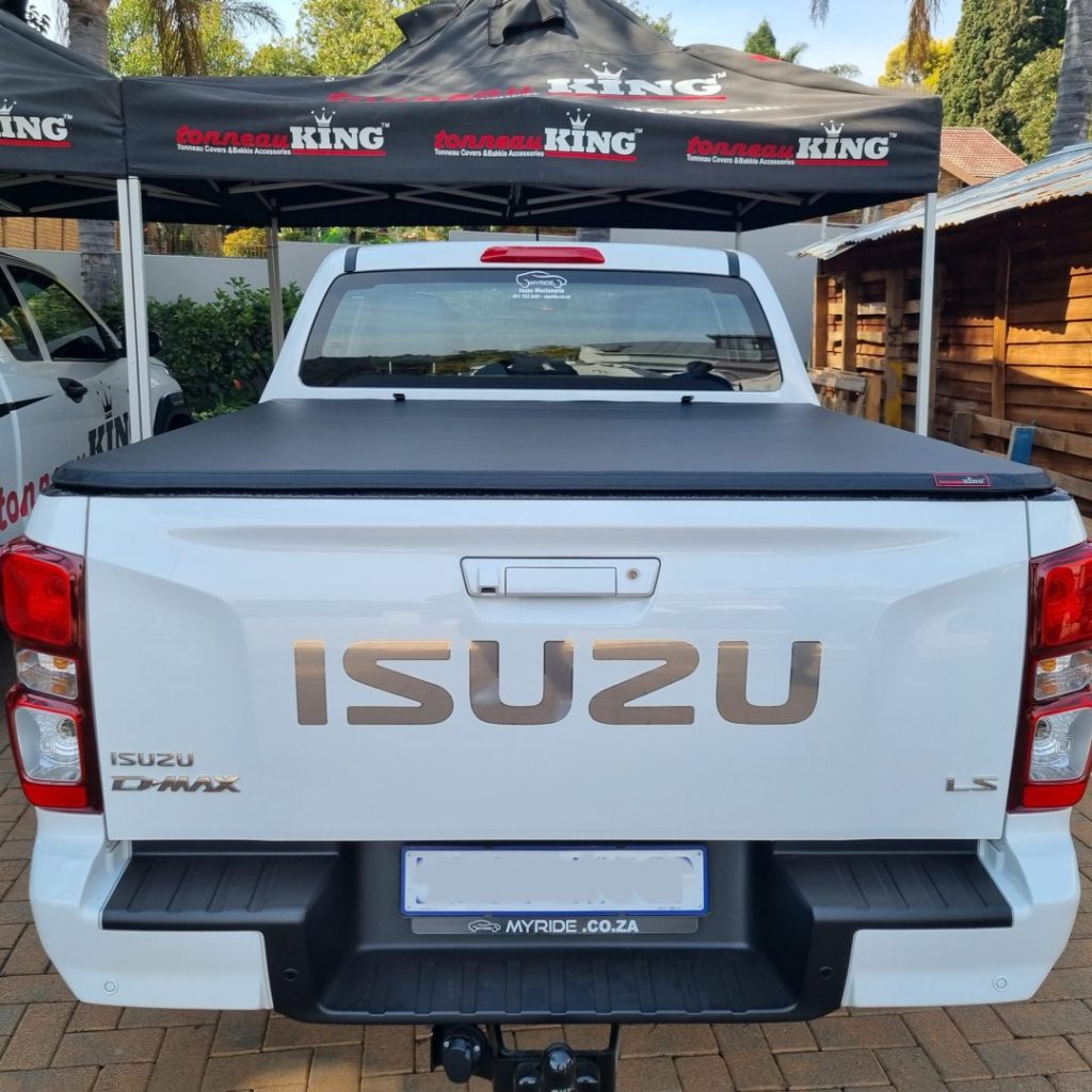 Isuzu Tri-fold Soft Tonneau Cover - Stafross
