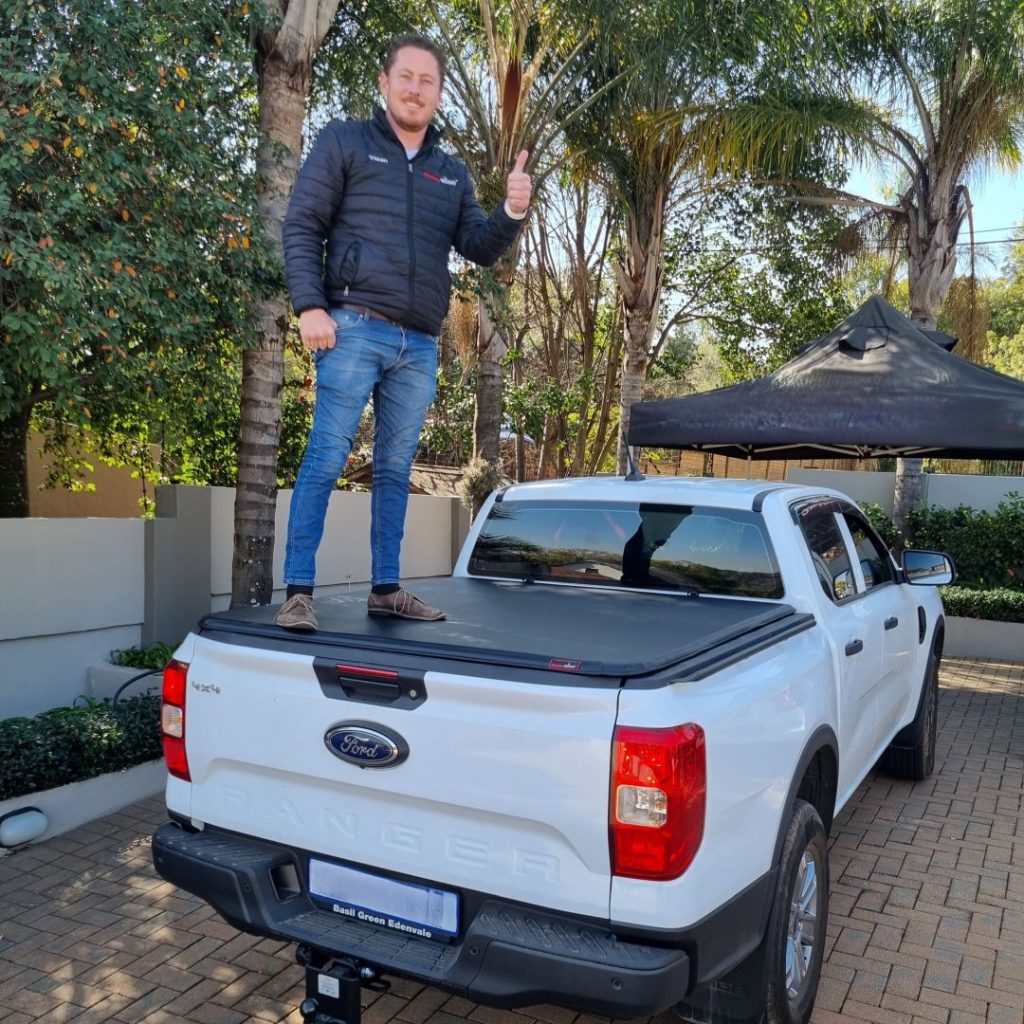 Ford Tri-fold Hard Tonneau Cover - Stafross