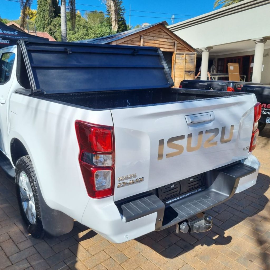 Isuzu Tri-fold Hard Tonneau Cover - Stafross