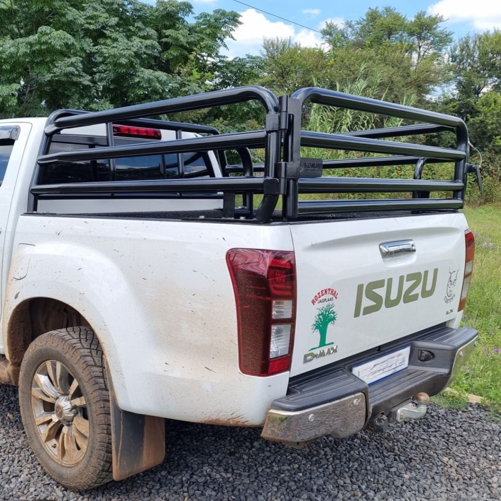Isuzu DMAX Cattle Rails - Stafross